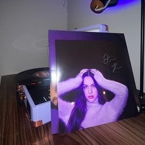 Media | Official Olivia Rodrigo Signed Guts Album Vinyl | Poshmark